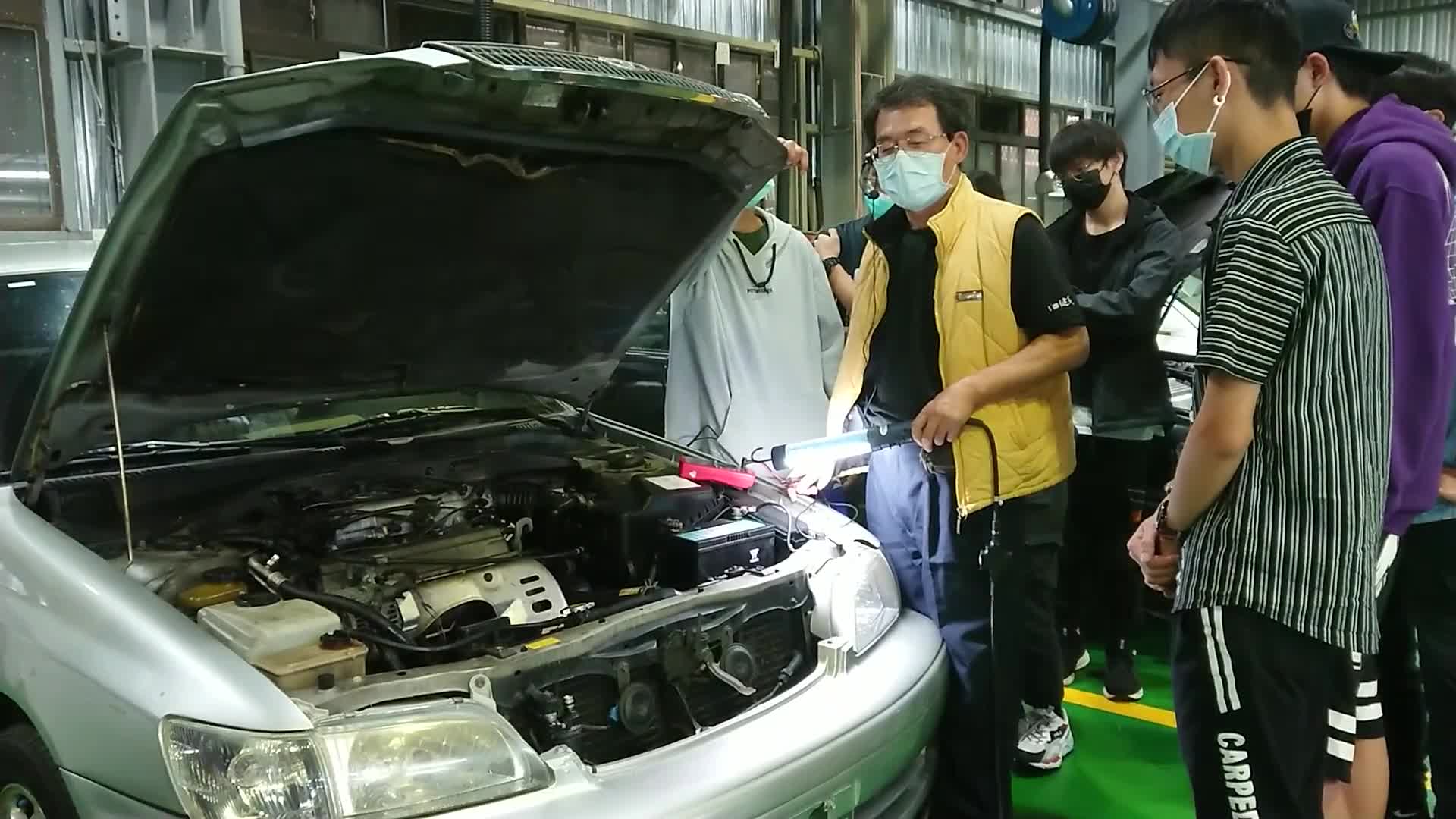 1111012(三)-1-汽車空調系統實習-MOV_8228 - 車輛元件實務 | 健行科技大學eclass易課平台